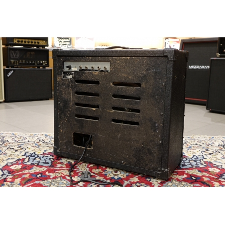 ROLAND JC-50 - Jazz Chorus 50w Combo 1x12 - Made in Japan 1989