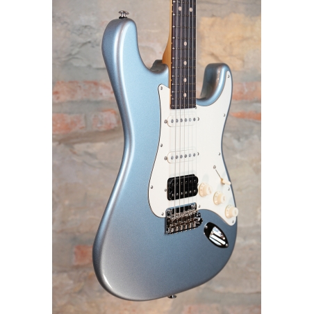 SUHR Classic S Plus HSS - Metallic Limited Edition 2025 - Ice Blue Metallic